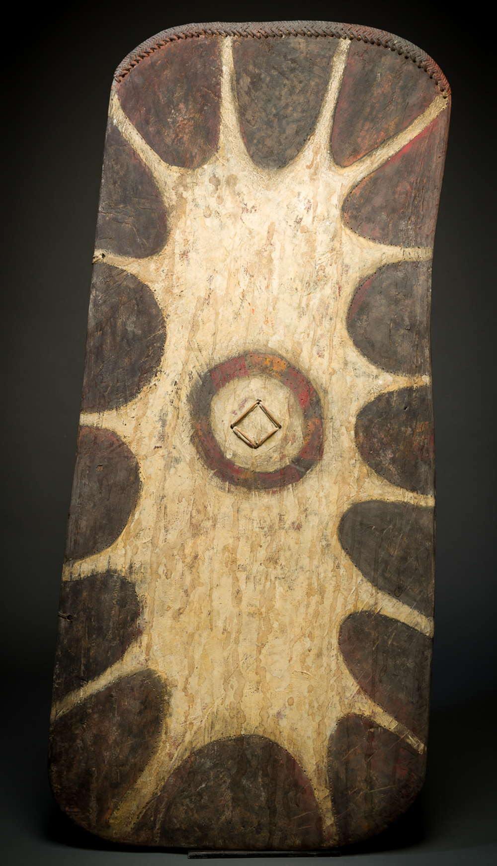 SW-24 Wahgi Shield Chris Boylan Oceanic Art