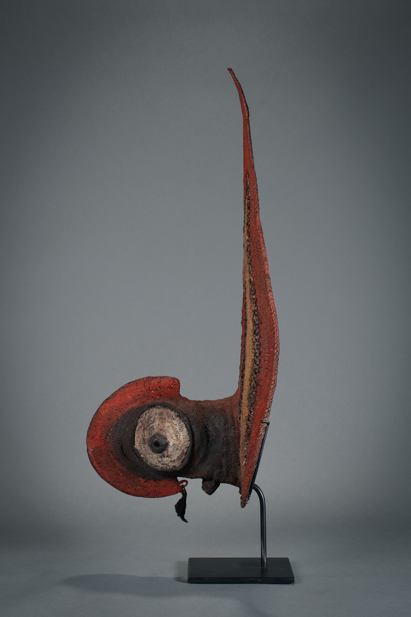 M-37 LARGE YAM MASK, ”WOSERA” Chris Boylan Oceanic Art