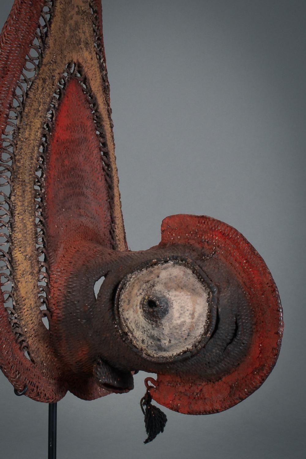 M-37 LARGE YAM MASK, ”WOSERA” Chris Boylan Oceanic Art